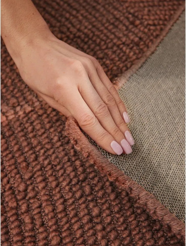 Ručně tkaný vlněný běhoun v cihlové barvě 80x300 cm Calmio – Hanse Home