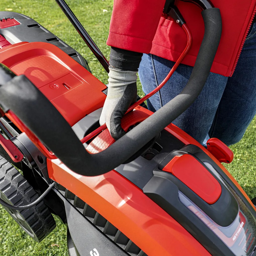 AL-KO Solo 3833 Li P Aku sekačka včetně baterie 36 V, záběr 37 cm, bez pojezdu, Easy Pro (127784) – Servis ČR
