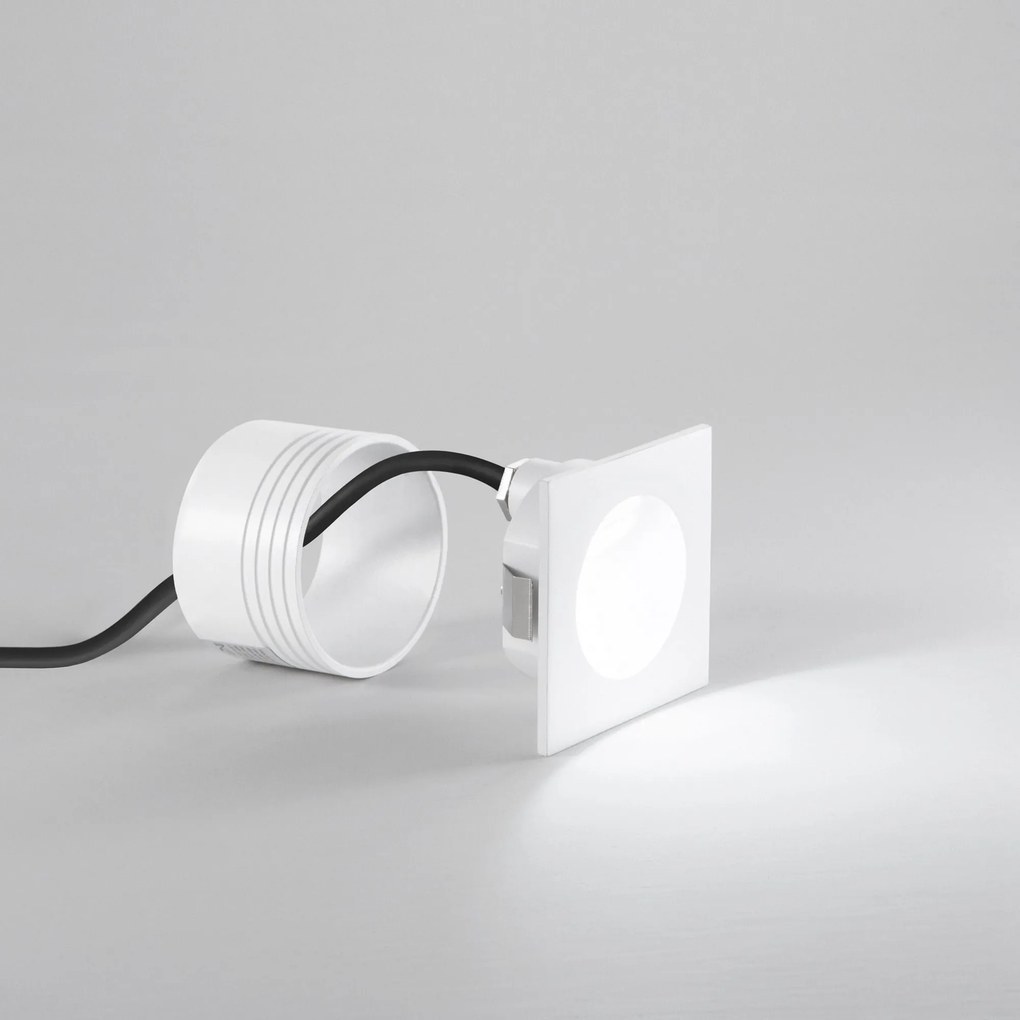FAN INC-ONYX-Q1 BCO Zápustné venkovní svítidlo LED Onyx, bílé, hliník, 2 W, 420 lm, 4000 K, IP54, 8 x 8 x 4 cm - FANEUROPE