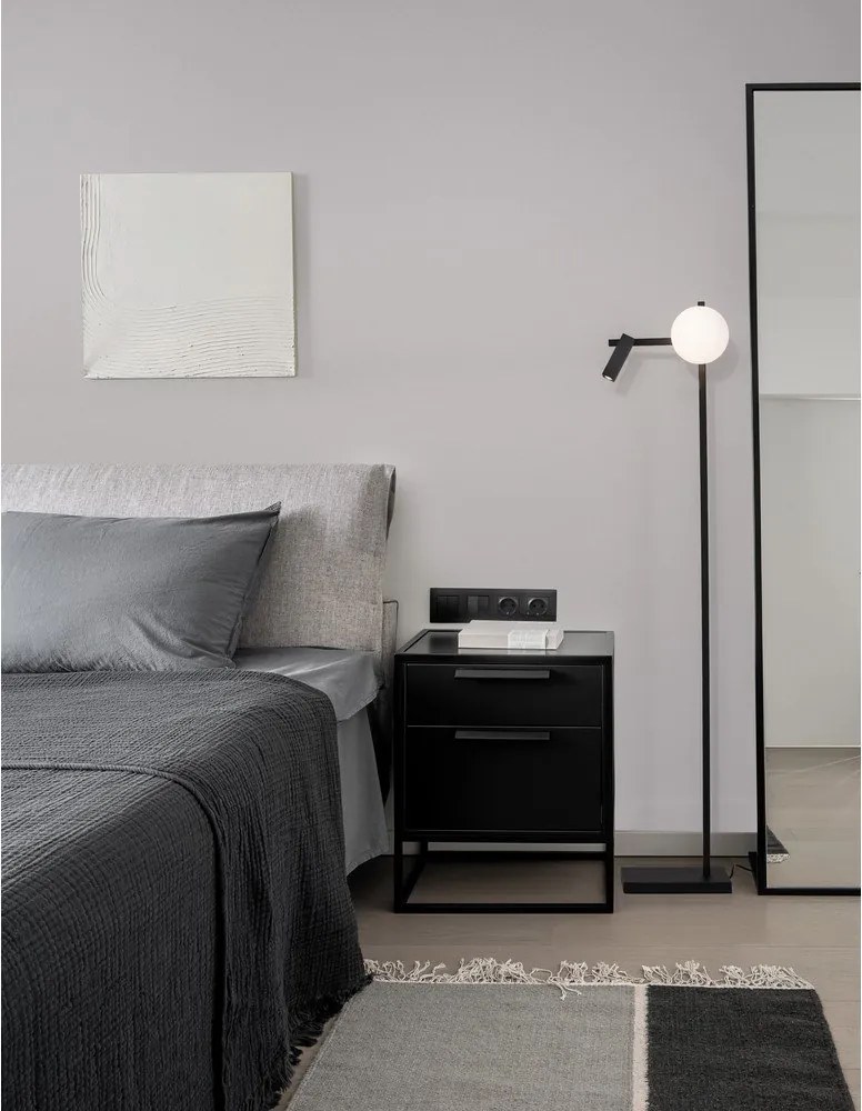Bílá/černá kovová LED stojací lampa s ohybatelnou konstrukcí se skleněným stínidlem (výška 150 cm) Joline – Nova Luce