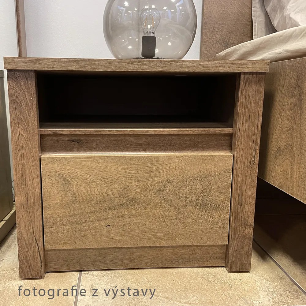 MONTANA d | vitrína W1D | 50 cm | UNI provedení | lefkas