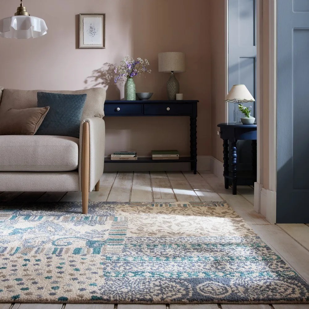 Modrý/béžový ručně tkaný vlněný koberec 120x170 cm Eloise Patchwork – Flair Rugs