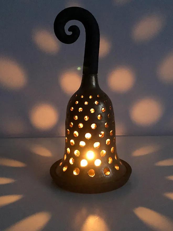 Zlatá keramická lucerna na svíčku Najwa