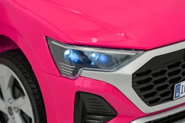 Elektrické autíčko Audi SQ8 růžové