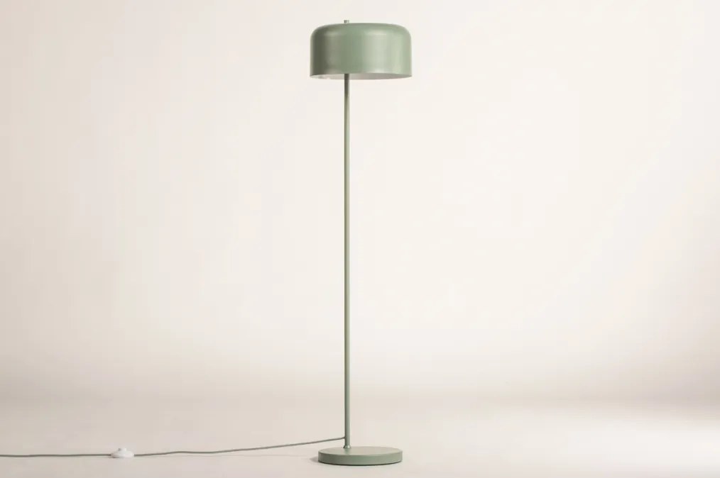 Stojací lampa Mantra Olive