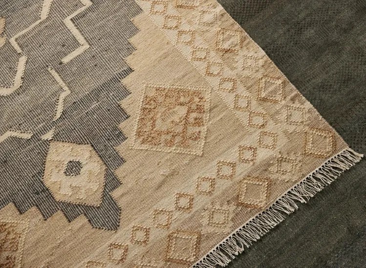 Diamond Carpets India, Ručně vázaný kusový koberec Heriz Wood DE 2005 Grey Mix, 140x200, béžová, chodba / předsíň