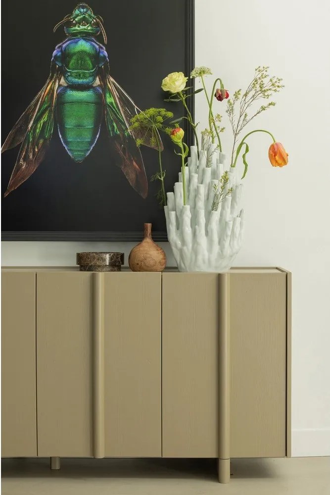 Béžová nízká komoda z borovicového dřeva 200x85 cm Basu – WOOOD