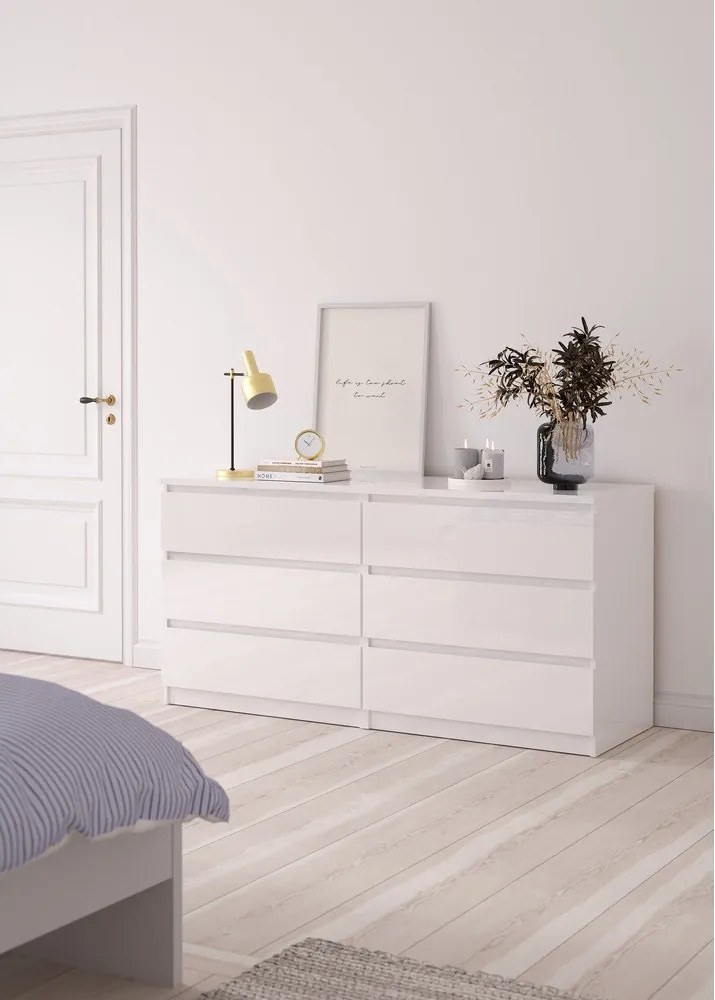 Bílá komoda 154x76x50 cm Naia – Tvilum
