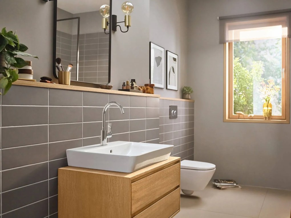 Hansgrohe Rebris E, vysoká umyvadlová baterie 210 s otočným výtokem a odtokovou soupravou s táhlem, chromová, 72576000