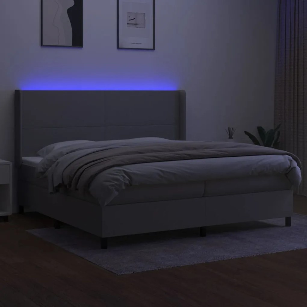 Box spring postel s matrací a LED světle šedá 200x200 cm textil 3138181