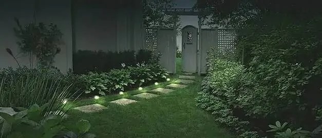 Světelný LED řetěz Ledvance Endura Garden Dot / 18 LED / 13,5 m / venkovní i vnitřní / teplá bílá