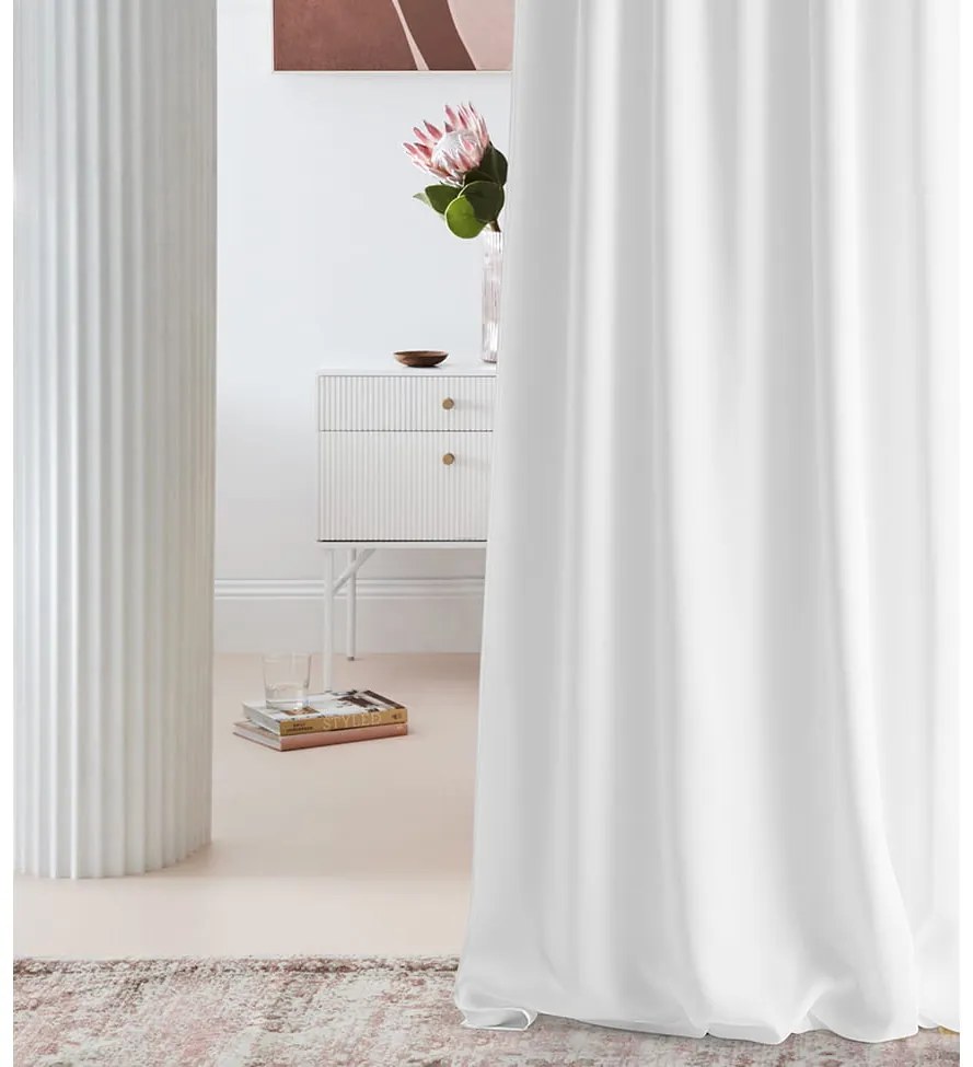 Room99 Hotový závěs na pásce Zatemňovací LAUREL Jednobarevný Barva: Bílá, Velikost: 140 x 260 cm