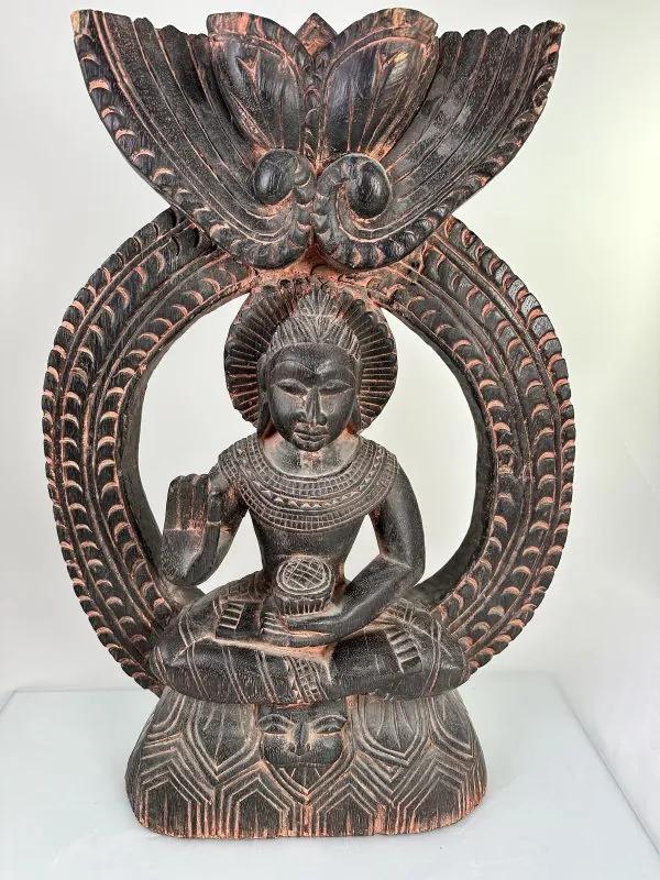 Budha vyřezávaný sedící z Indie