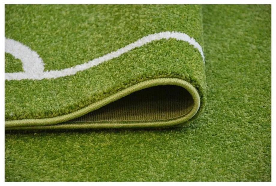 Dětský kusový koberec Fotbalové hřiště zelený 280x370cm