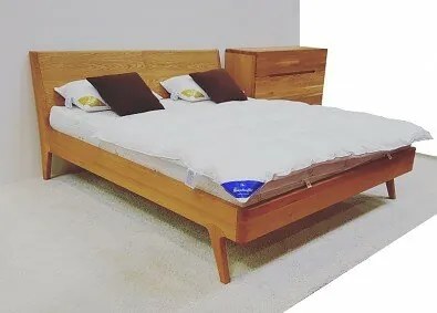 Postel dvoulůžko Postelia LAGO Buk 180x210 - dřevěná designová postel z masivu