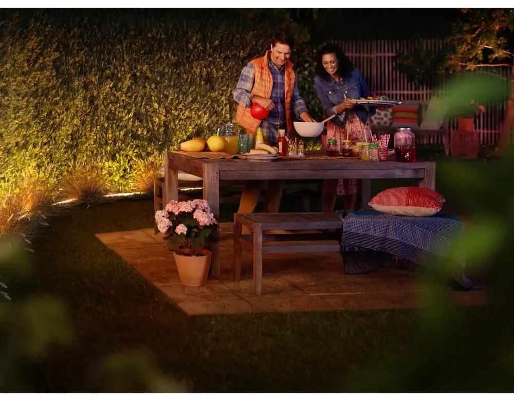 LED smart venkovní řetěz 37,5 W Lightstrip outdoor – Philips Hue