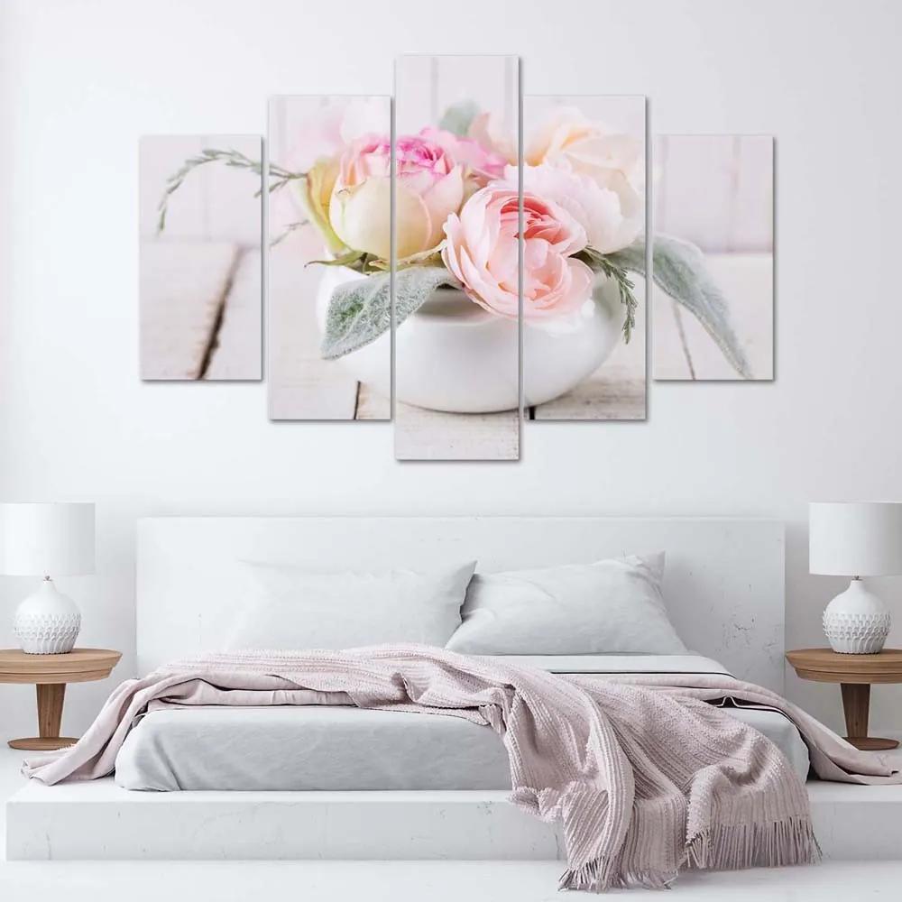 Gario Obraz na plátně Růže v bílé váze - 5 dílný Rozměry: 100 x 70 cm