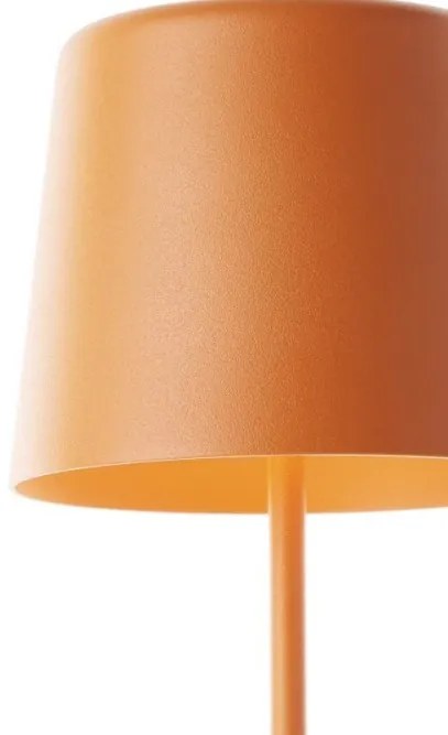 Brilliant G90939/77 Venkovní AKU stolní lampa KAAMI oranžová USB-A