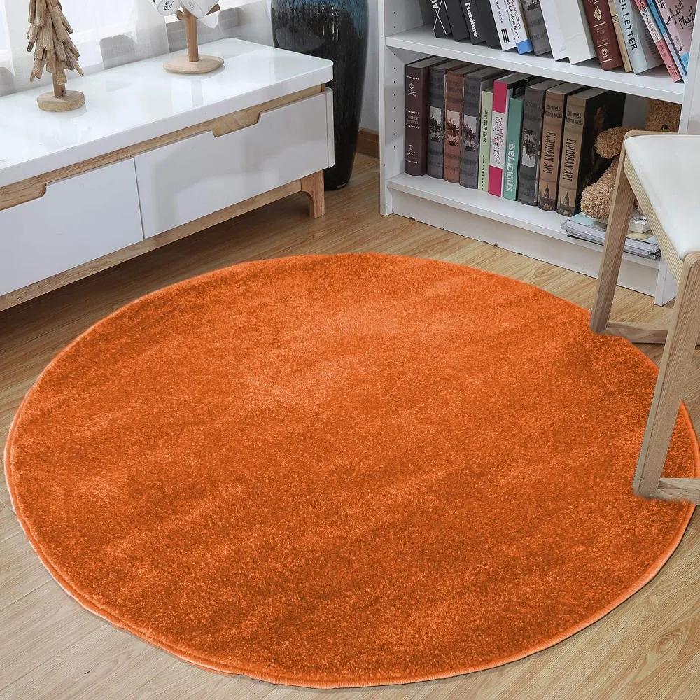 Jednobarevný kulatý koberec oranžové barvy Šířka: 120 cm | Délka: 120 cm