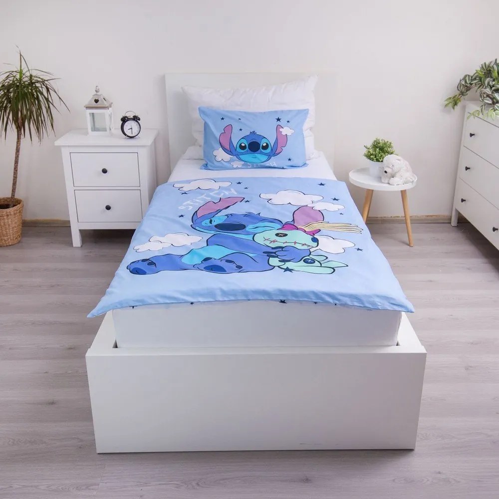 Modré bavlněné dětské povlečení do postýlky 100x135 cm Lilo &amp; Stitch "Clouds" – Jerry Fabrics
