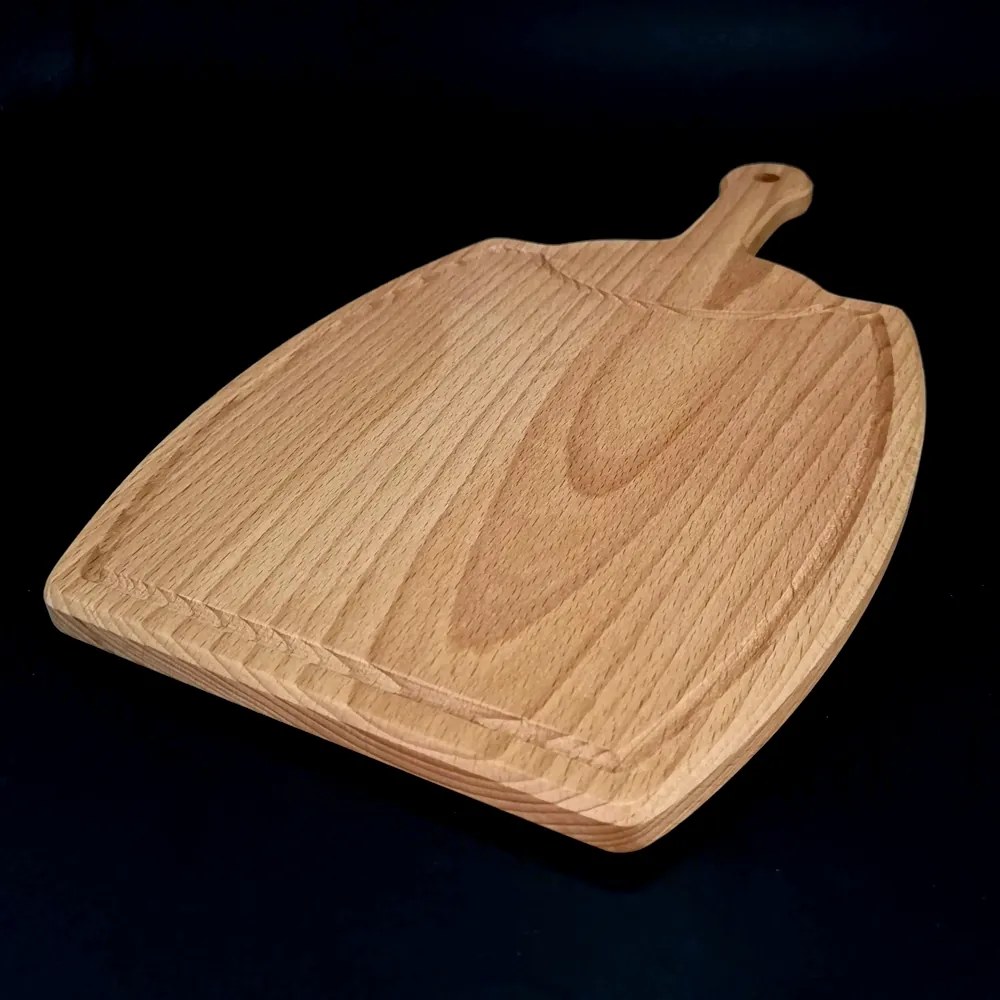 AMADEA Dřevěné prkénko s drážkou ve tvaru sudu, masivní dřevo, 36x21x1,5 cm