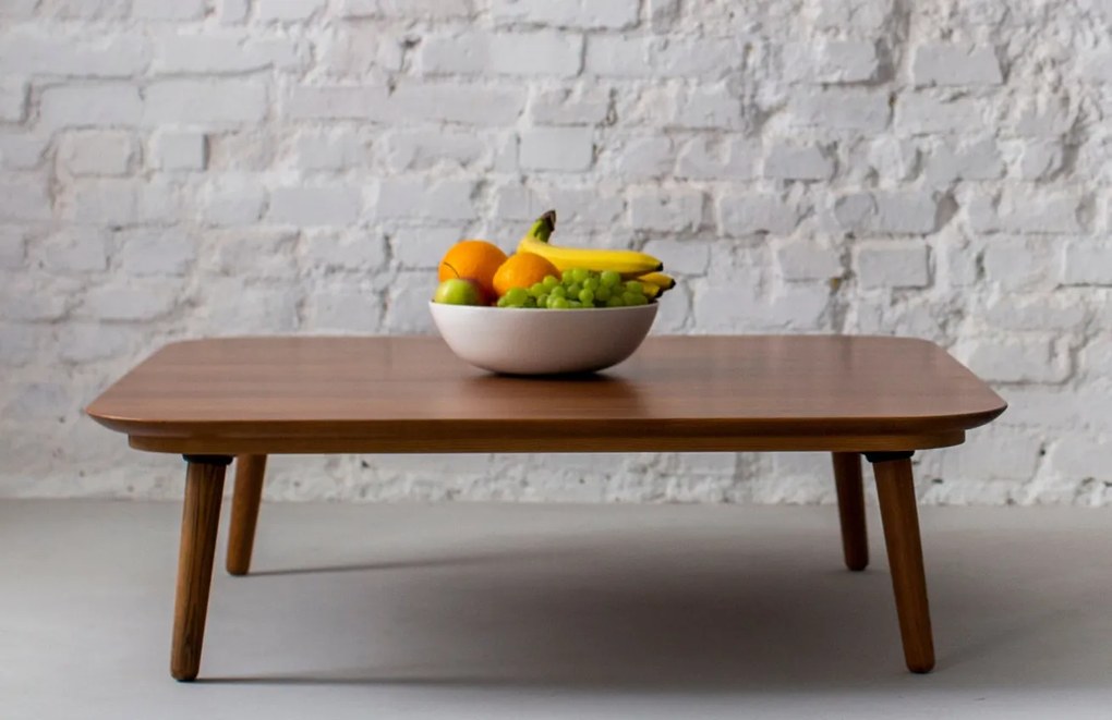 Dřevěný konferenční stolek RAGABA CONTRAST TETRA 110 x 110 cm s bílou podnoží