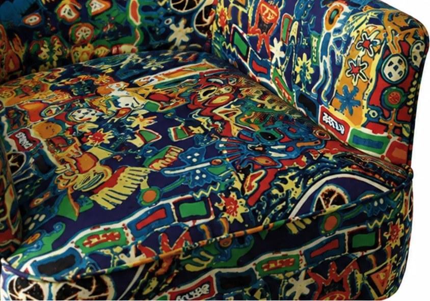 relaxační křeslo, dřevo/látka, nohy tmavé/potah vzor pachwork, Dekorino Patchwork IN