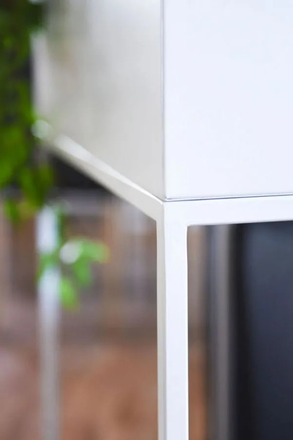 Moderní květináč/box na nožkách STYLE, ocel, šířka 60 cm, bílý mat