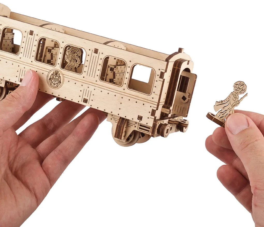 Ugears 3D dřevěné mechanické puzzle Harry Potter Bradavický expres