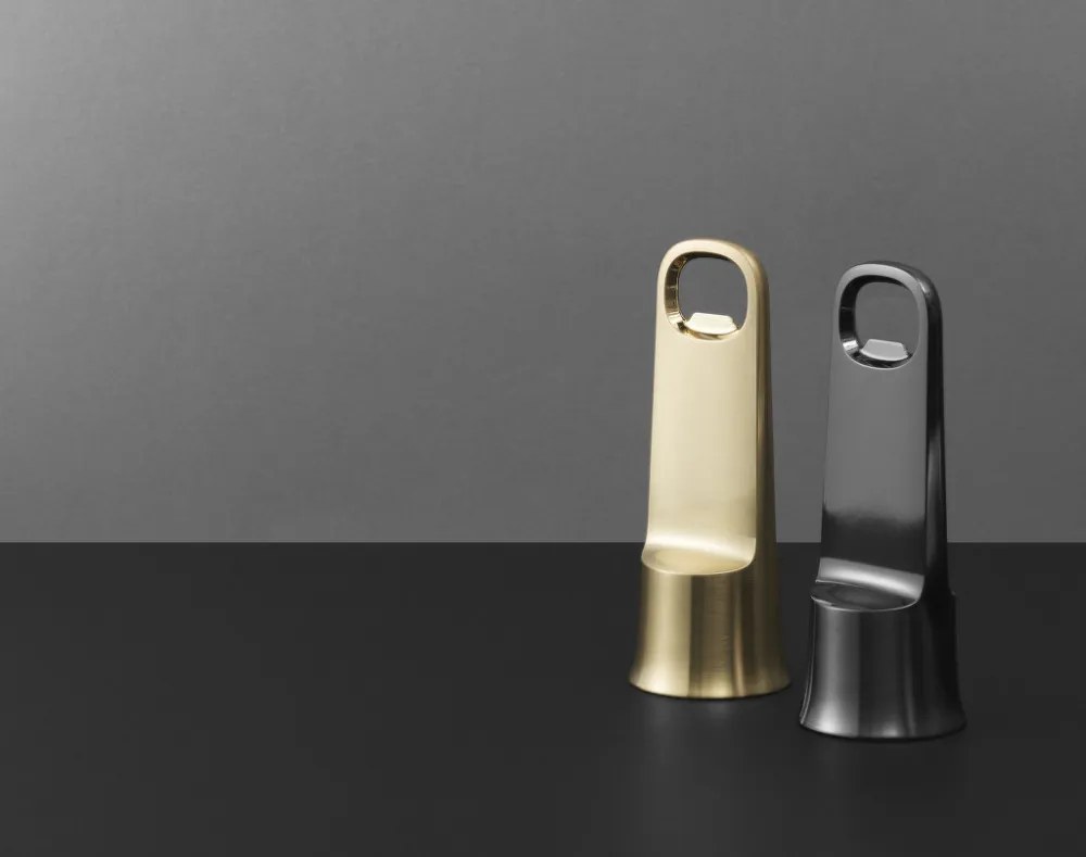 Normann Copenhagen Otvírák na lahve Bell Opener, gold