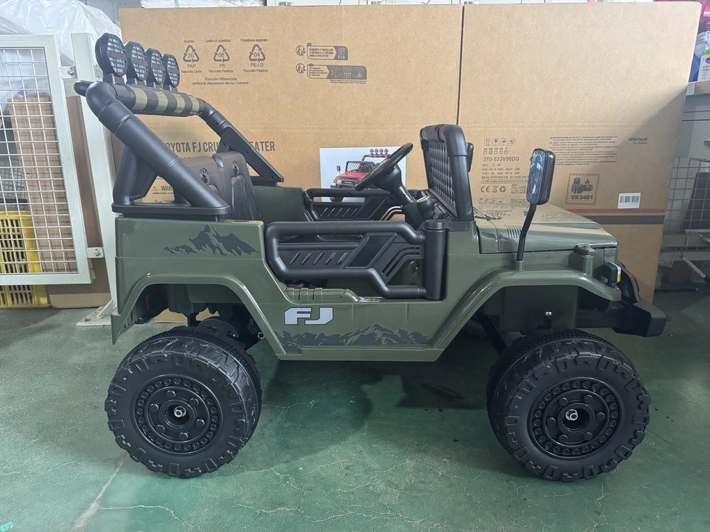 AIYAPLAY Dětské elektrické auto TOYOTA FJ 24V, elektrické auto pro děti s dálkovým ovládáním, motor 200W, lithiová baterie, 2-místné pro 3-8 let