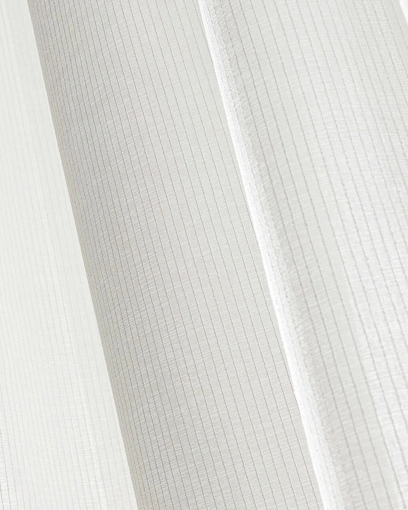 Závěs na kroužcích barva krémová látka poloprůhledná, pletený vzor, vzorované