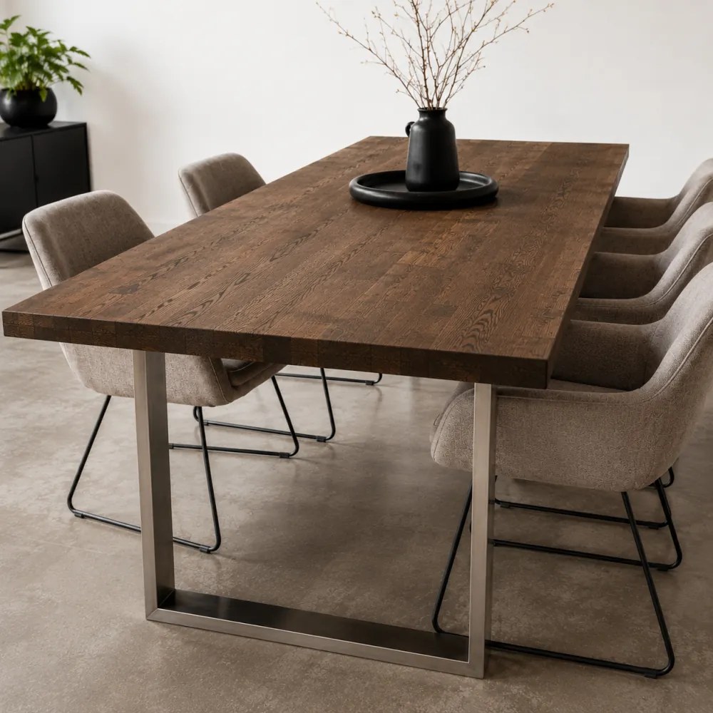 Vystavený jídelní stůl ORLEAN 220 × 90 cm – dub olej tmavý