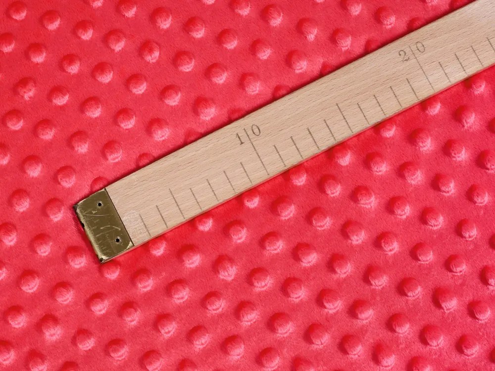 Biante Dětský povlak na polštář Minky 3D puntíky MKP-019 Jahodový červený 50 x 50 cm