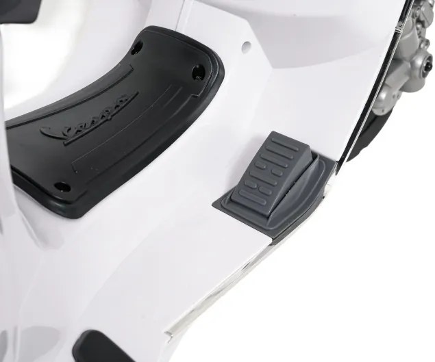 Elektrický skútr Vespa ROMA bílý