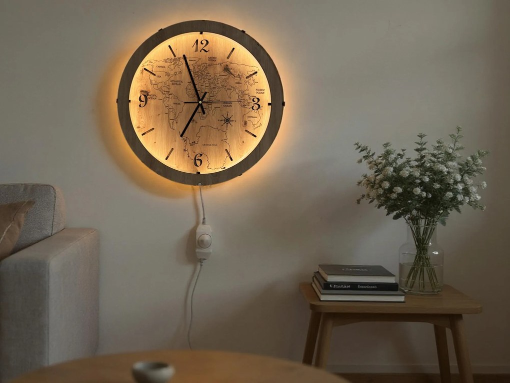 Li-Go "Mapa světa" světelné hodiny 230V/12V/dub světlý velikost svítidla/hodin: 50 cm