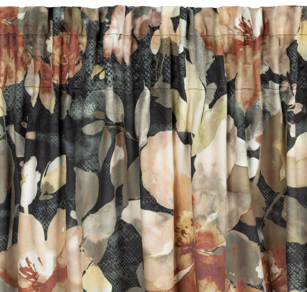 ZATEMŇOVACÍ ZÁVĚS NA PÁSCE BETTY 140X300 CM KVĚTY