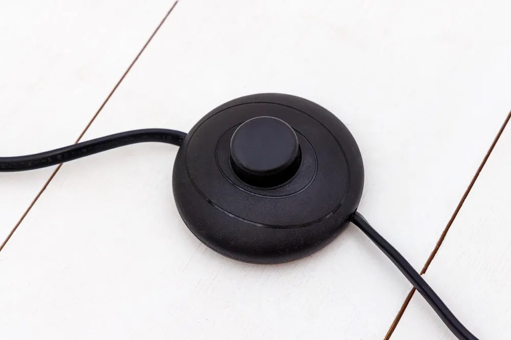 Designová stojanová lampa Nash šedá