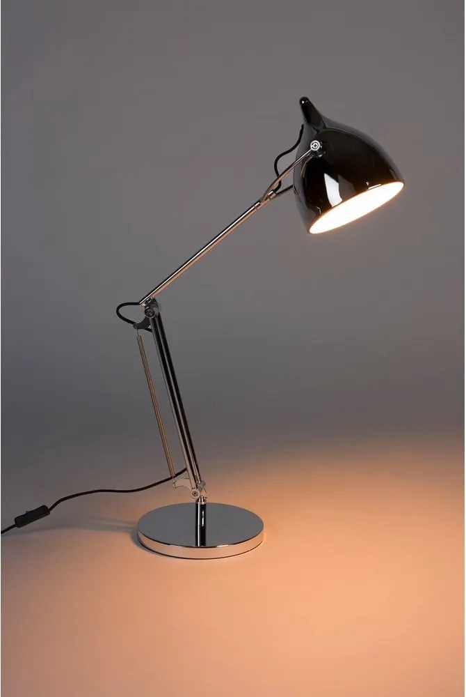 Kovová stolní lampa s ohybatelnou konstrukcí ve stříbrné barvě s kovovým stínidlem (výška 37 cm) Reader – Zuiver