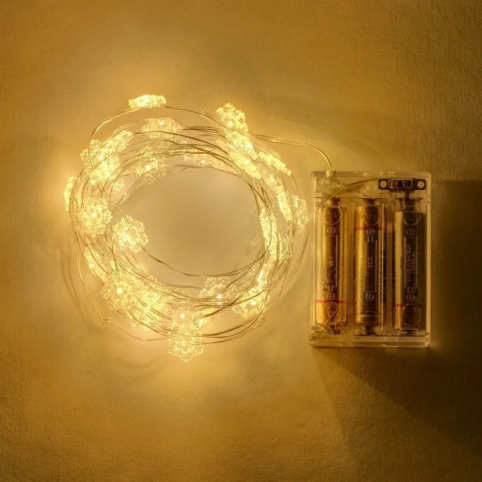 LED světýlka na baterie, vločky, 2,3 m, teple bílá, 20 diod, čirý kabel, IP20 interiér, 3 × AA