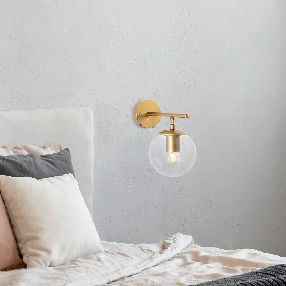 Nástěnné svítidlo ve zlaté barvě Roe – Opviq lights