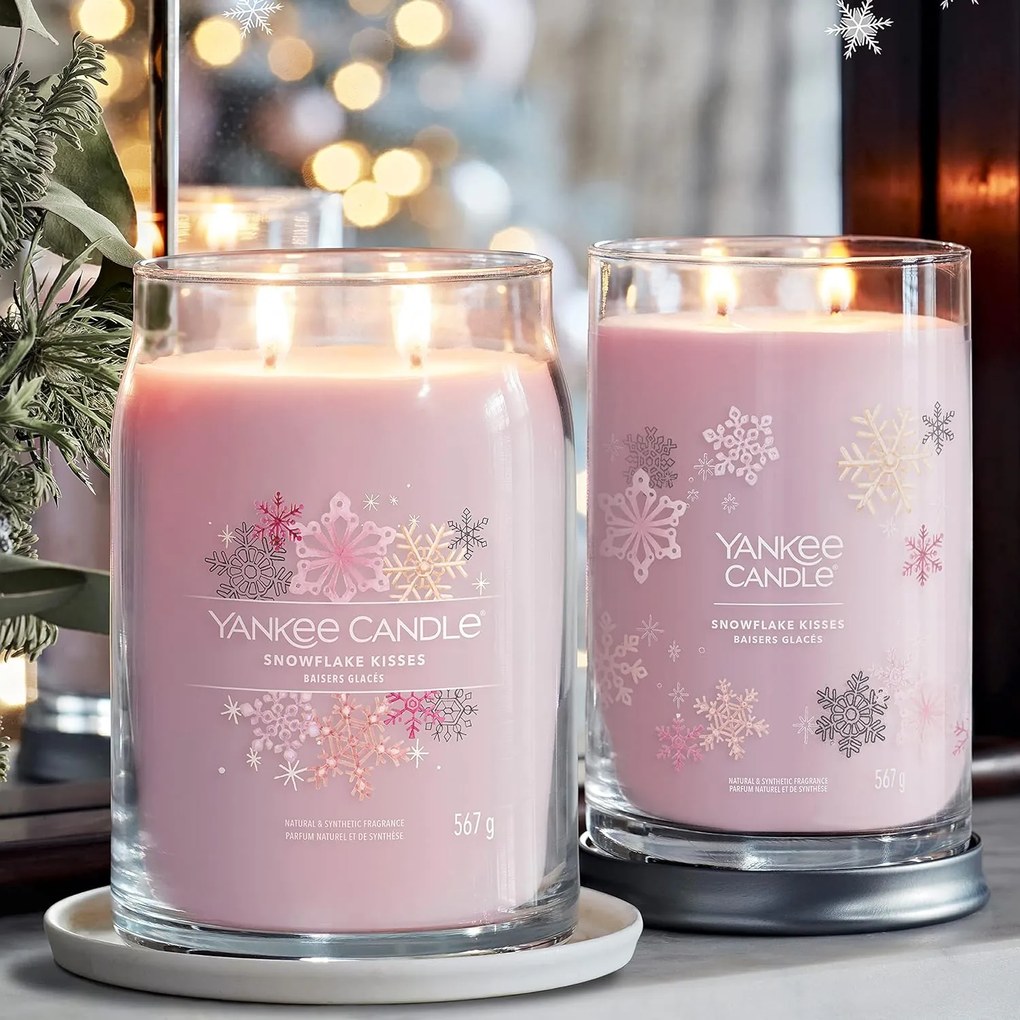 Yankee Candle vonná svíčka Signature Tumbler ve skle velká Snowflake Kisses 567g