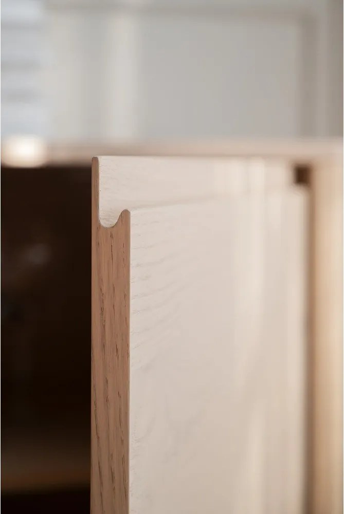 Komoda v dekoru dubu ve světle přírodní barvě 180x70x40 cm Melstone – Rowico