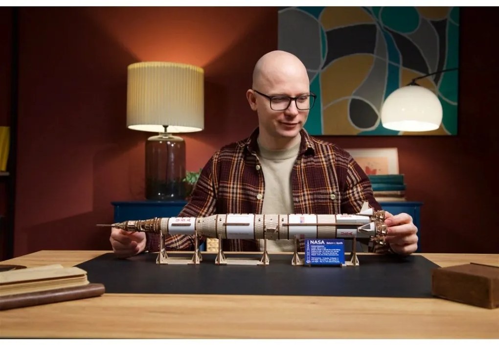 Ugears 3D dřevěné mechanické puzzle NASA, Saturn V