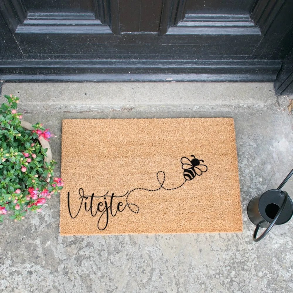 Rohožka z přírodního kokosového vlákna Artsy Doormats Včela, 40 x 60 cm