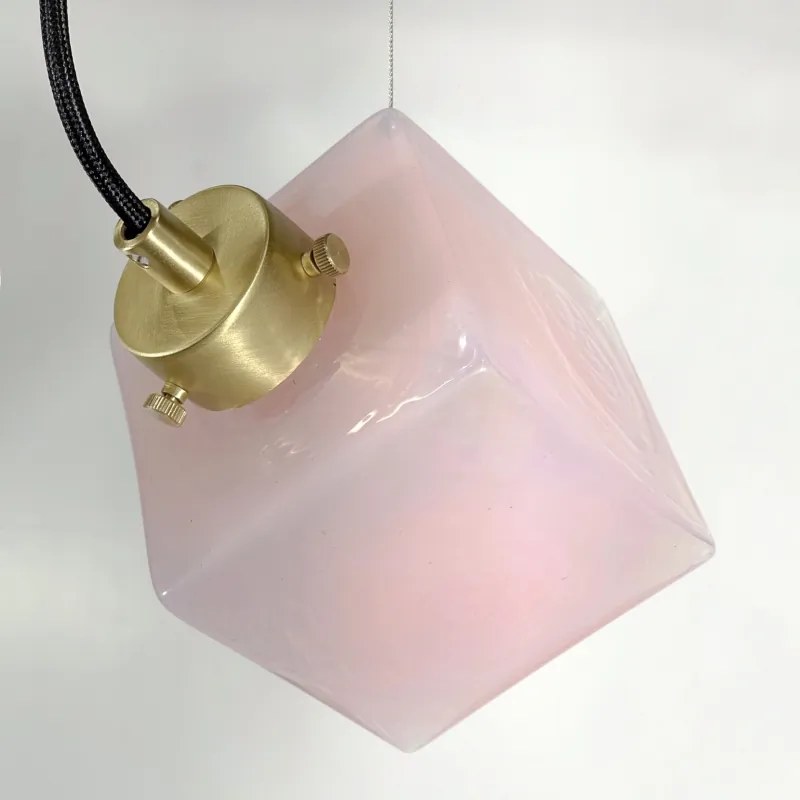 Moderní svítidlo DANCING CUBE-MILKY PINK-NI (Stropní růžice) - ARTGLASS