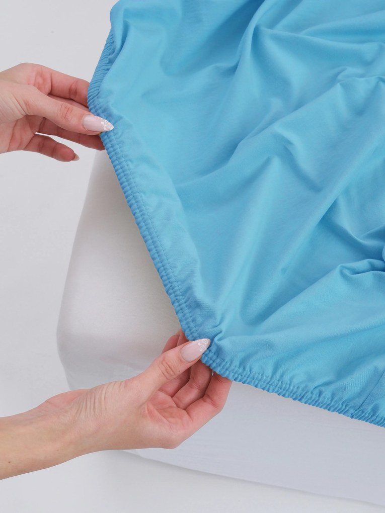 MK Lůžkoviny Jersey prostěradlo do postýlky s elastanem 70 × 140 cm – světle modré