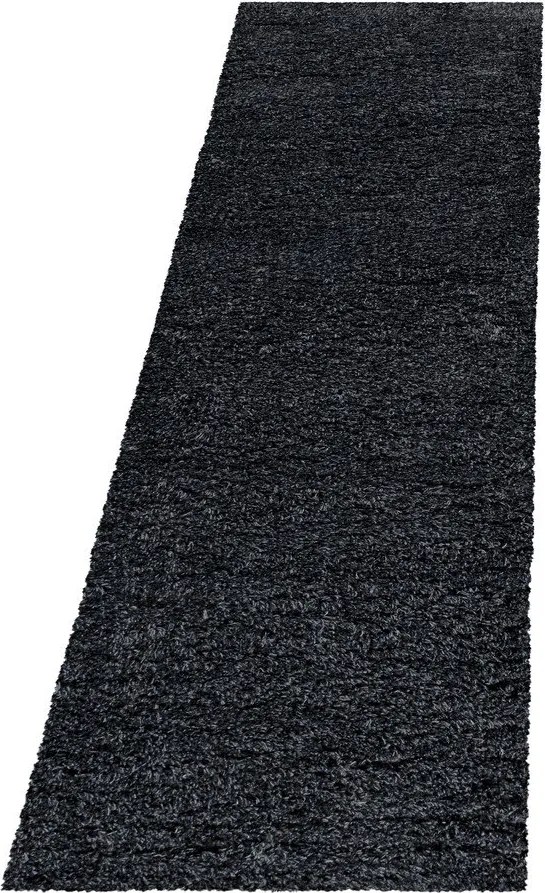 Antracitový běhoun 80x250 cm Fluffy – Ayyildiz Carpets