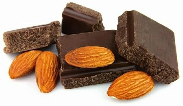 Obraz na skle - Čokoláda s mandlemi 45 x 30 cm
