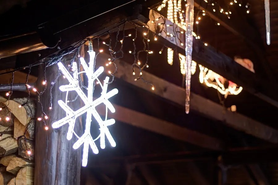 Easy Fix venkovní LED rampouchy světelné, 300 × 90 cm, teple bílá, 174 diod, černý kabel, IP67, prodlužovací